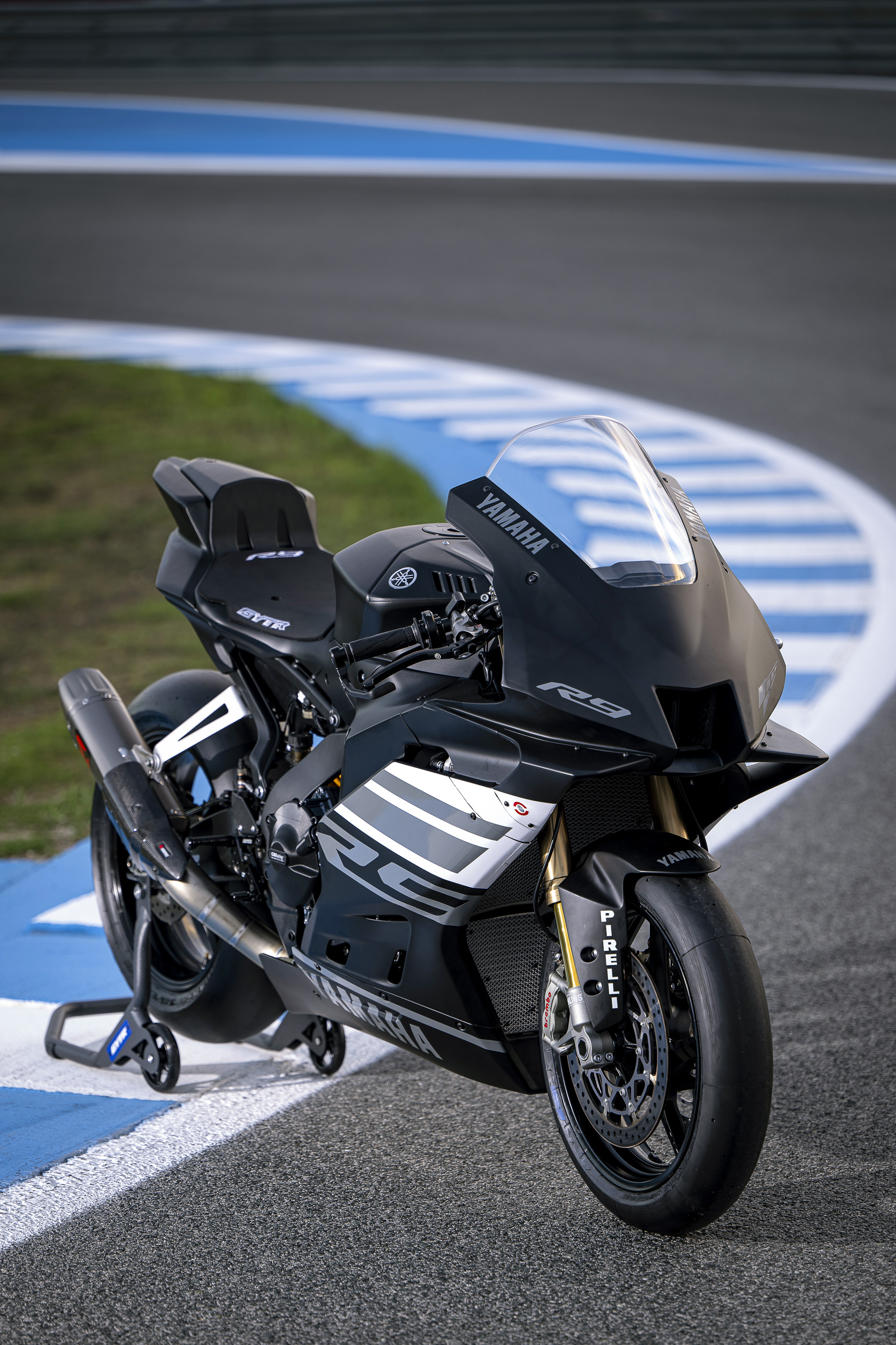 Next Generation WorldSSP Challenger: Yamaha R9 • Total Motorcycle