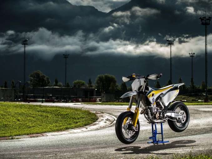 2018 Husqvarna FC450 Review | Total Motorcycle