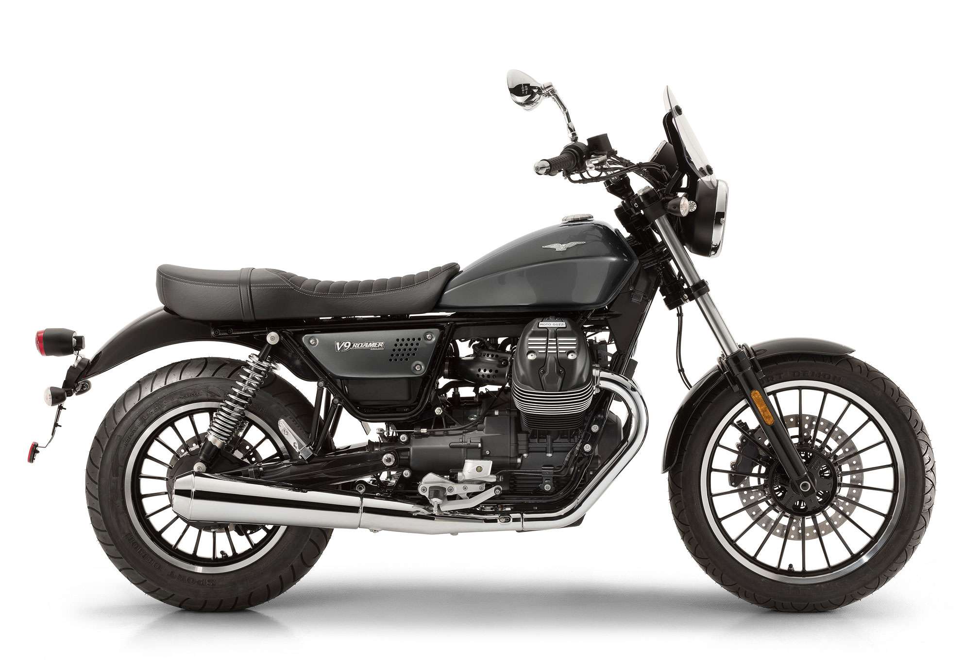 2018 Moto Guzzi V9 Roamer Review | Total Motorcycle