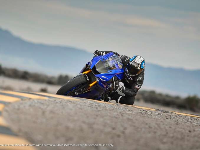 2018 Yamaha YZF-R3 Review | Total Motorcycle