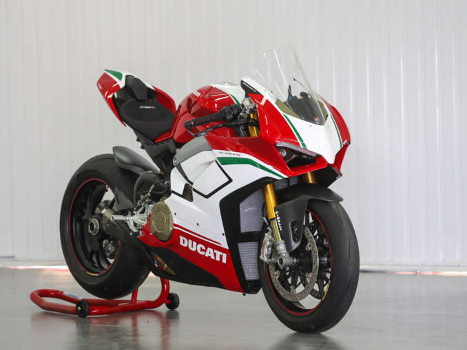 2020 Ducati Panigale V4s Corse Guide Total Motorcycle