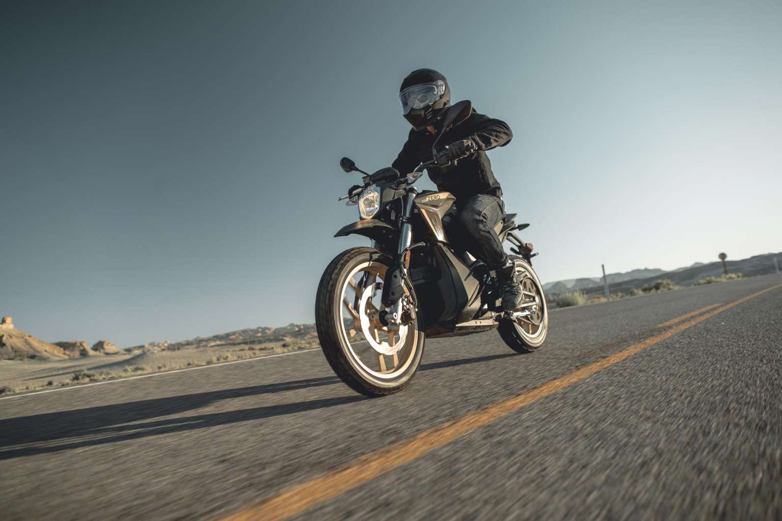 2021 Zero DSR Guide | Total Motorcycle