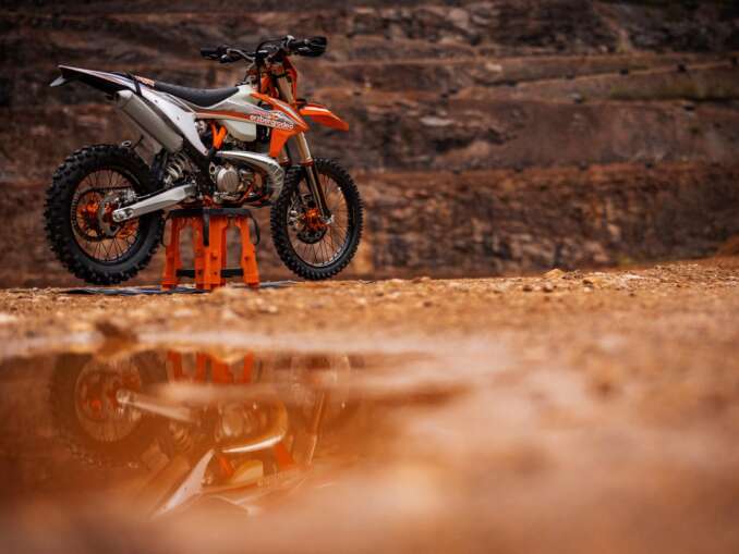 2022 KTM 300 XC-W TPI Guide | Total Motorcycle