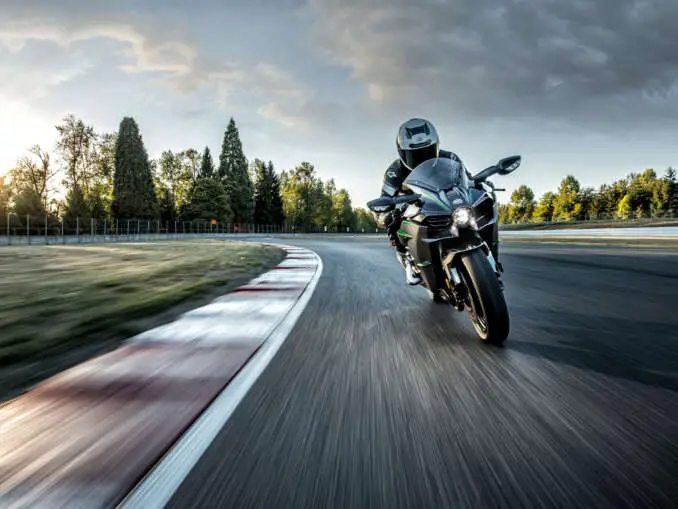2022 Kawasaki Ninja H2R Guide | Total Motorcycle