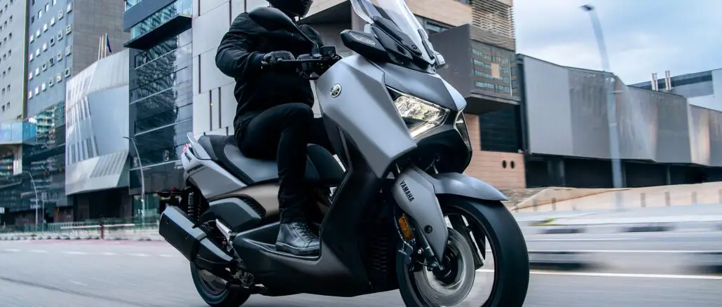 2023 Yamaha XMAX Guide • Total Motorcycle