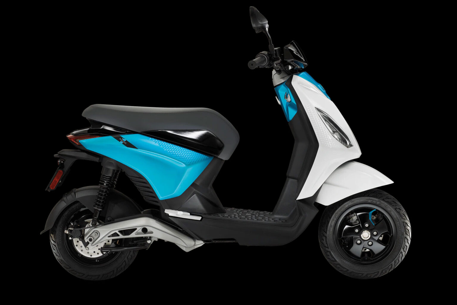 2023 Piaggio 1 Active Electric Guide • Total Motorcycle