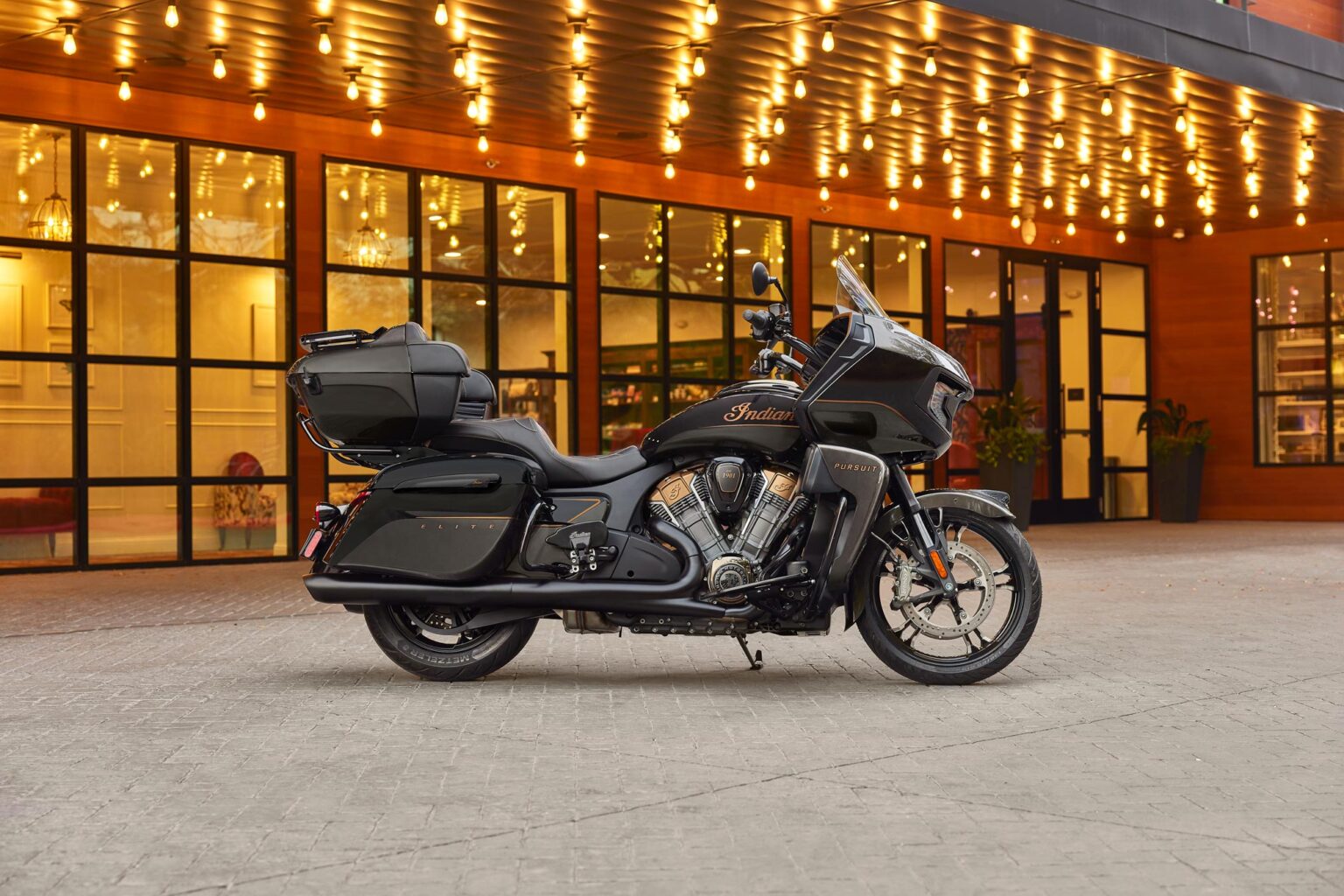 2023 Indian Pursuit Elite Guide | Total Motorcycle