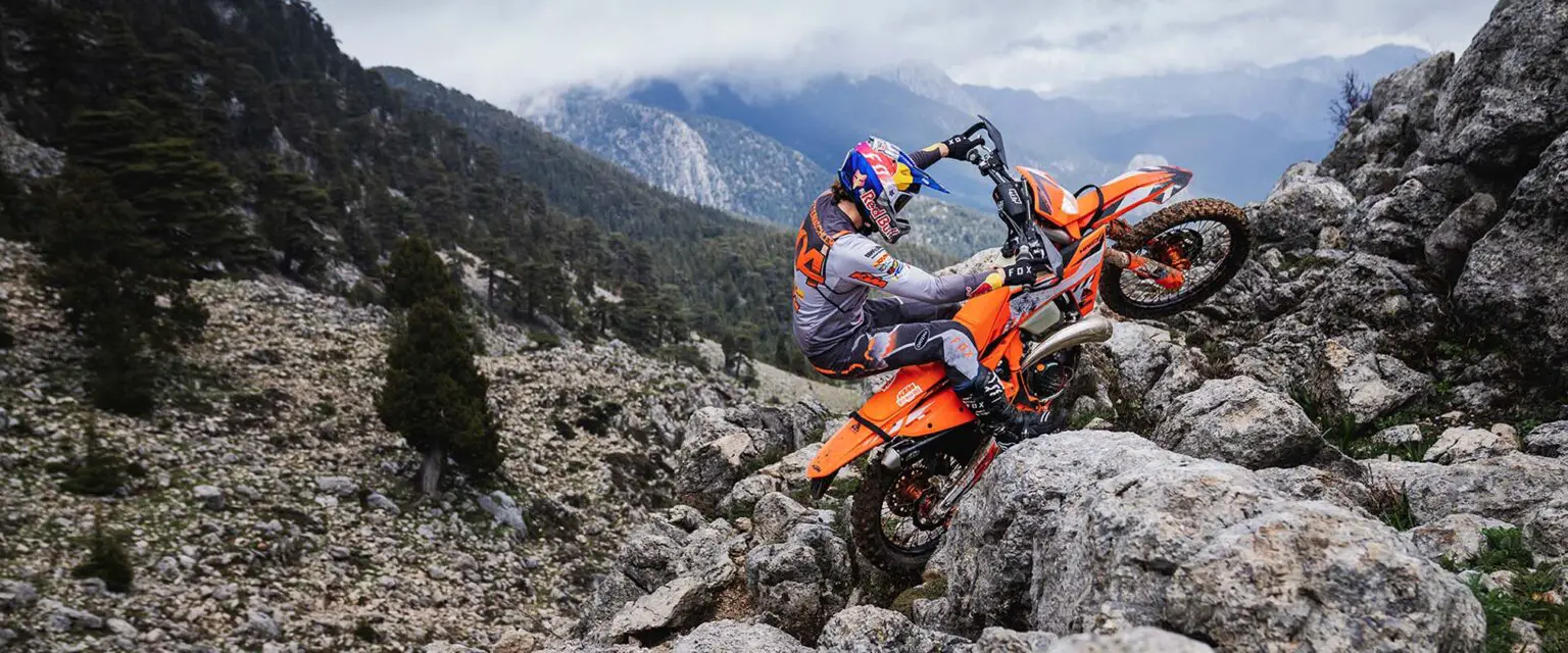 2024 KTM 300 XC-W HARDENDURO Guide | Total Motorcycle