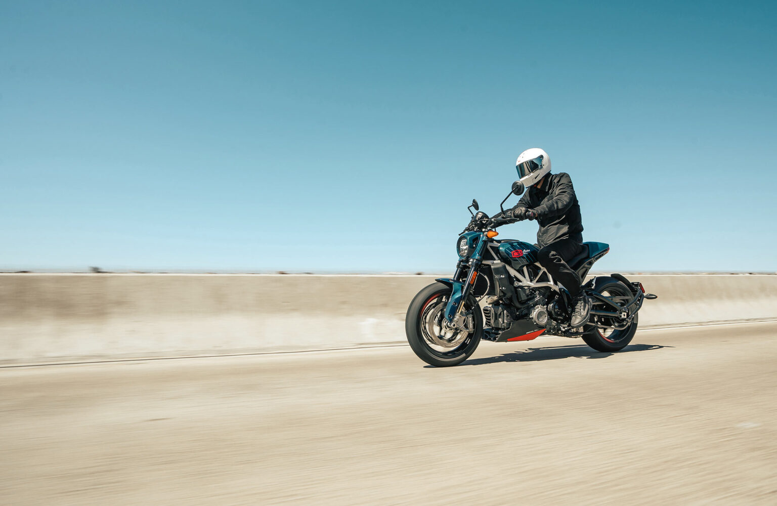 2024 Indian FTR x 100% R Carbon Guide | Total Motorcycle