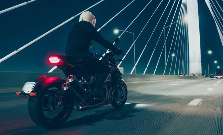 2024 Indian FTR x 100% R Carbon Guide | Total Motorcycle