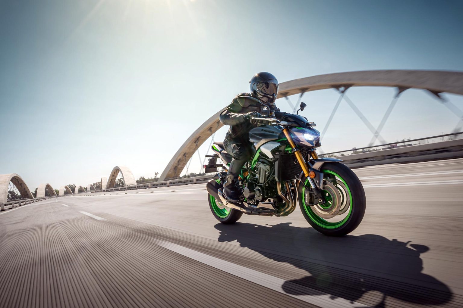 2025 Kawasaki Z900SE ABS Review | Total Motorcycle