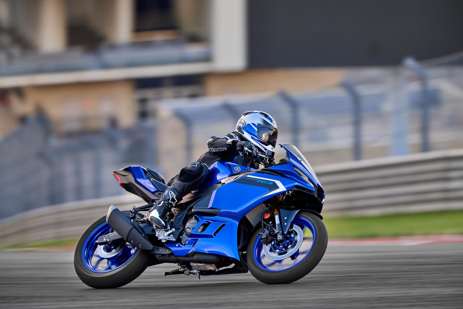 2025 Yamaha YZF-R3 Review | Total Motorcycle