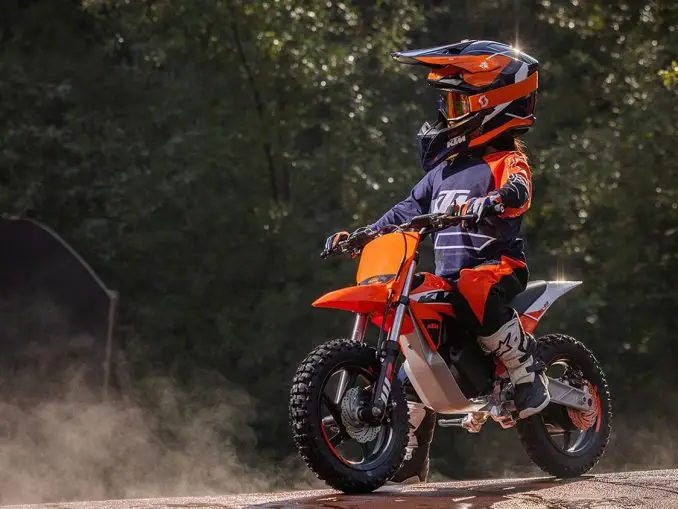 2025 KTM SX-E5 Review | Total Motorcycle