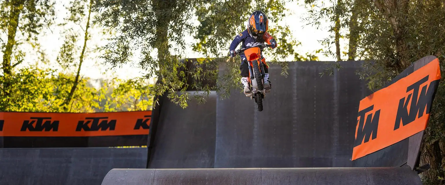 2025 KTM SX-E2 Review | Total Motorcycle