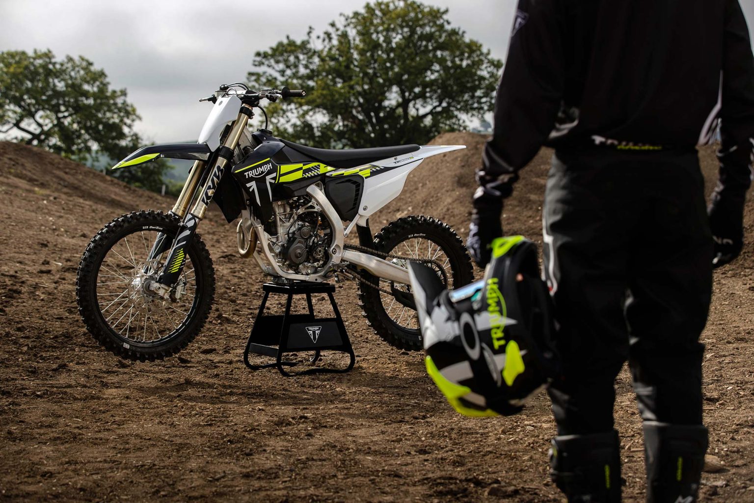 2025 Triumph TF-250X Review | Total Motorcycle