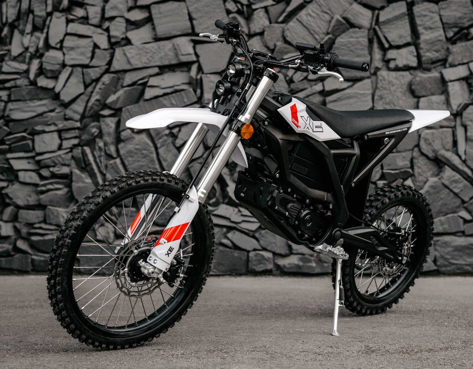 2025 Zero XE Guide | Total Motorcycle