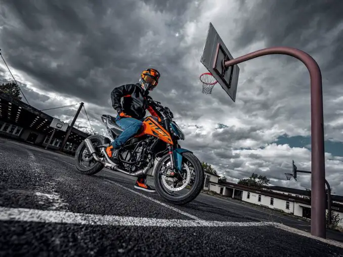 2025 KTM 250 Duke Review | Total Motorcycle