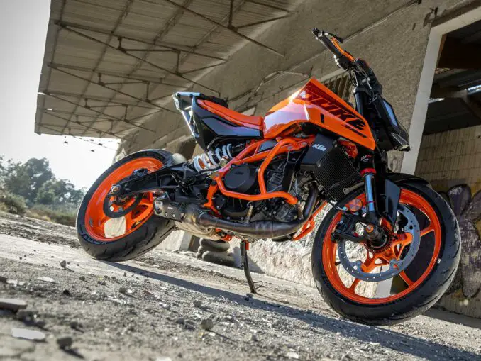 2025 KTM 250 Duke Review | Total Motorcycle