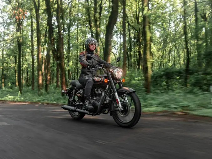 2025 Royal Enfield Goan Classic 350 Review | Total Motorcycle